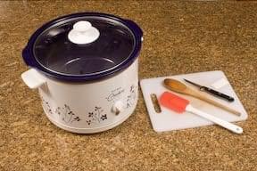 How to make a Heat-infused Herbal Oil | The Practical Herbalist